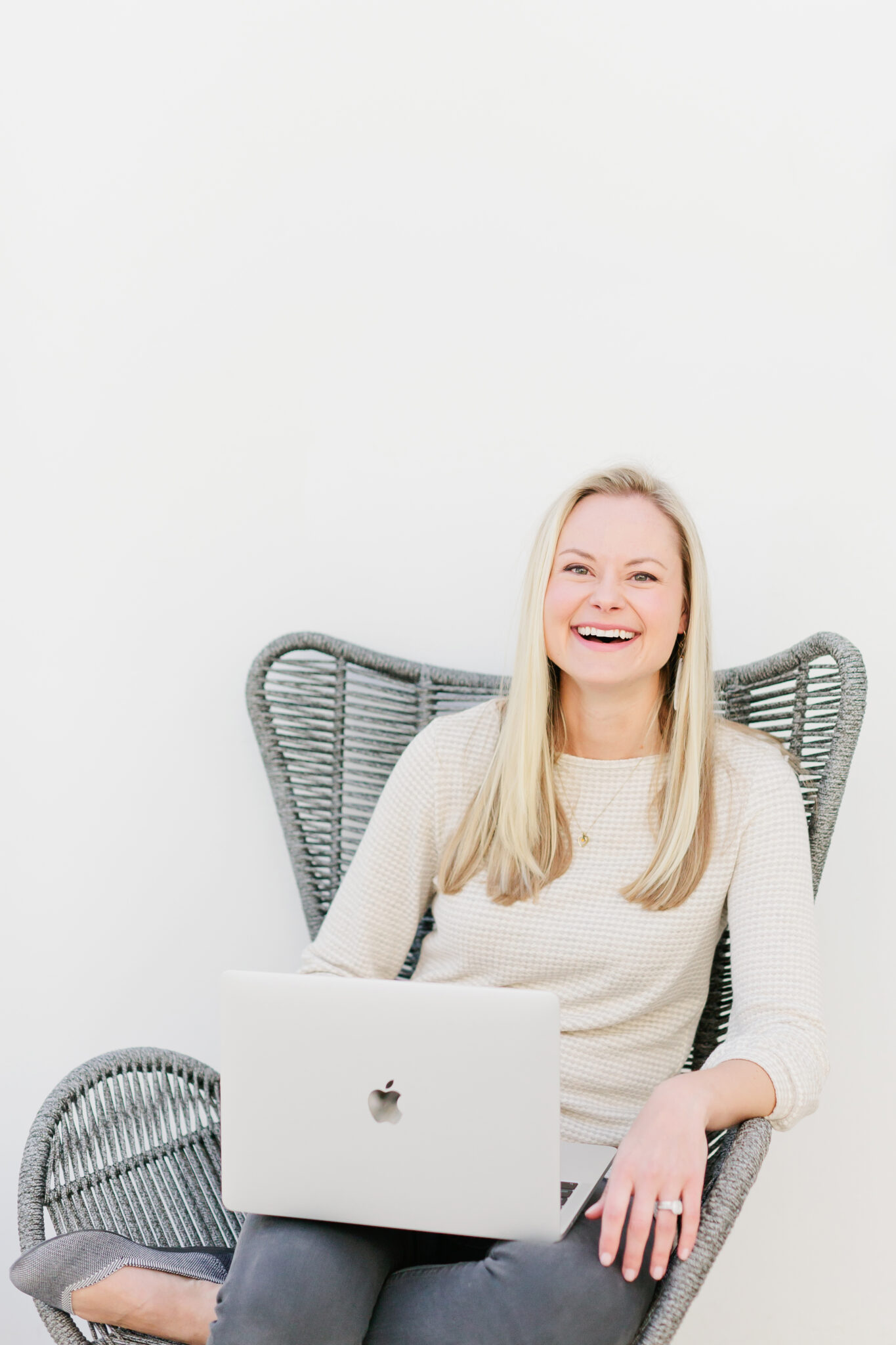 Wedding Pro SEO Tips Using AI For Blogging With Sara Dunn